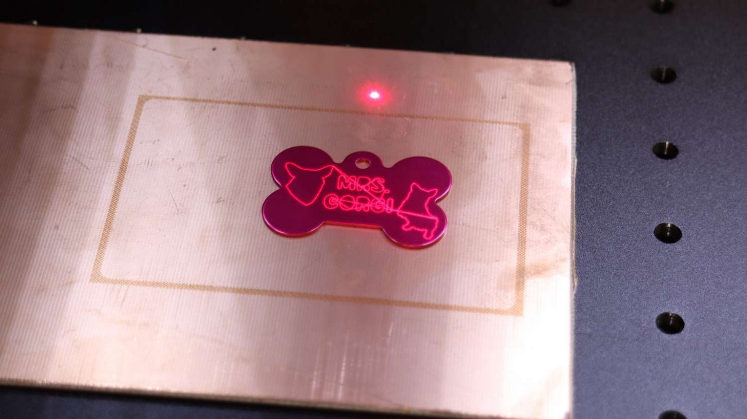 ComMarker B4 Laser Engraver Is an Affordable 20W Fiber Laser With Outstanding Performance ...