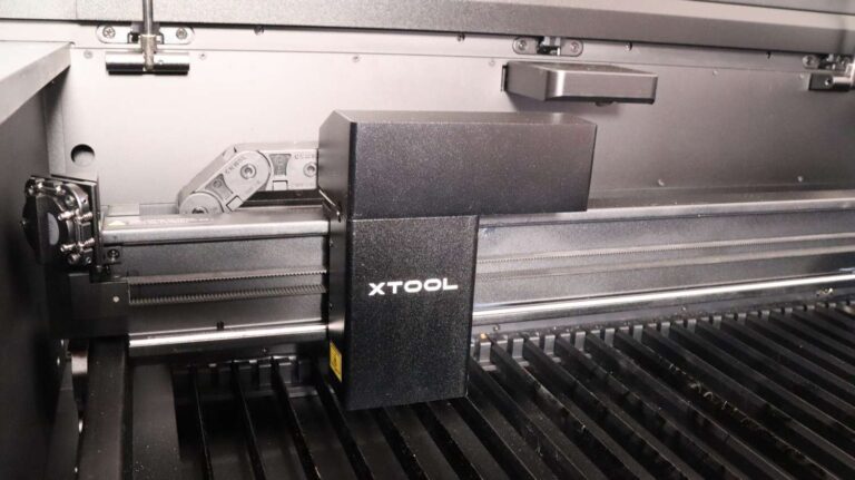 xTool P2S vs xTool P2: Is It Worth the Upgrade? Best Desktop CO2 Laser ...
