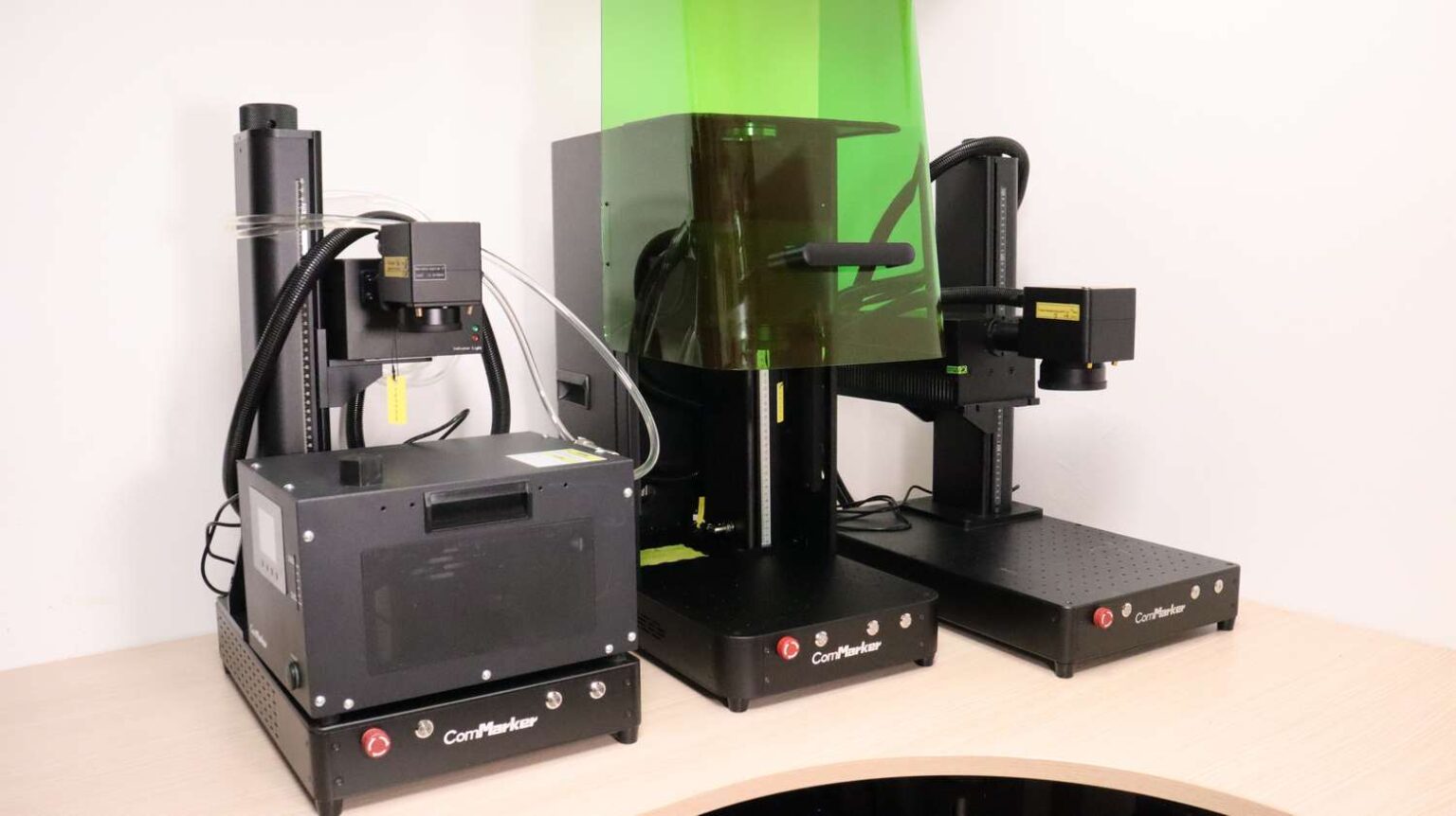 ComMarker Omni X Review & Test: Is This the Best UV Laser for 3D Glass ...